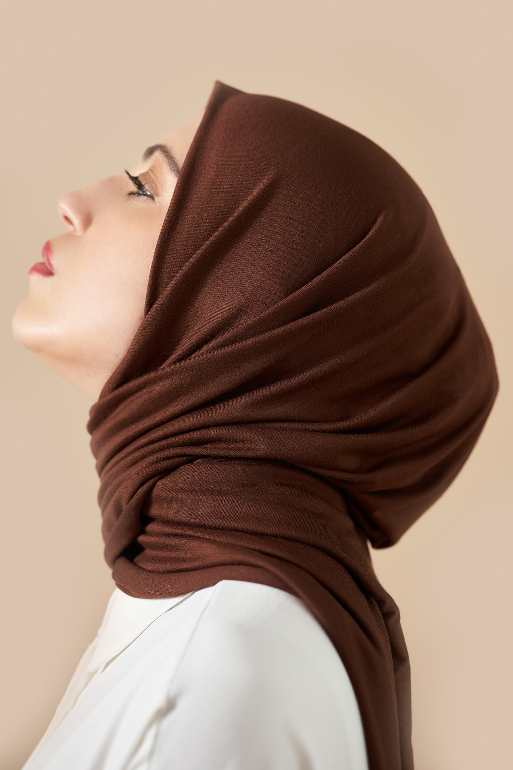Hijab Jersey Luxury Chocolate – AYNA DESIGN